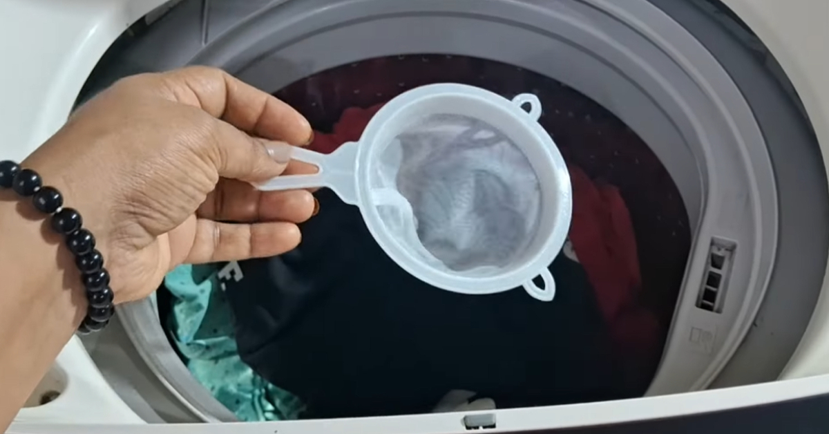 ആർക്കും അറിയാത്ത സൂത്രം.!! തുണി അലക്കുമ്പോൾ ചായ അരിപ്പ വാഷിംഗ് മെഷീനി ...